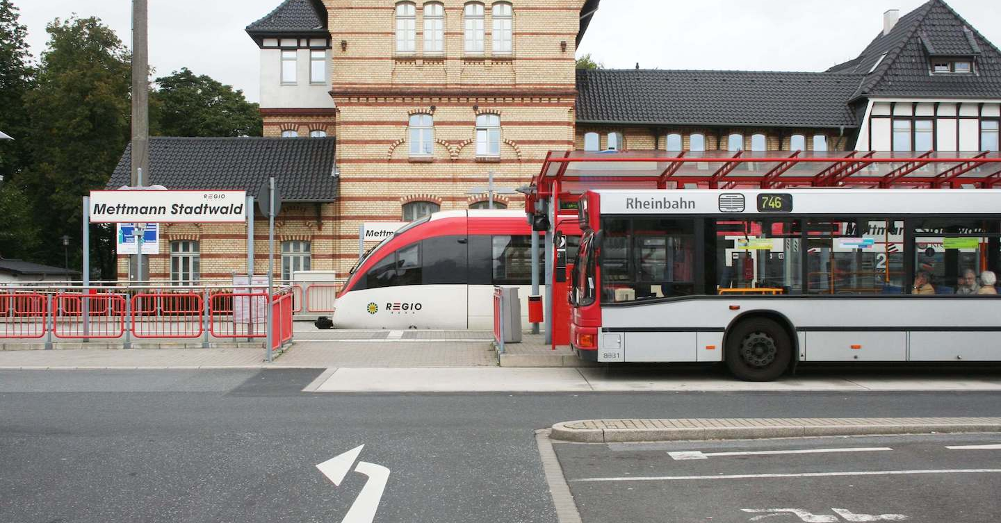 Kombinierte Mobilität: Park-and-Ride goes digital - mobil.nrw